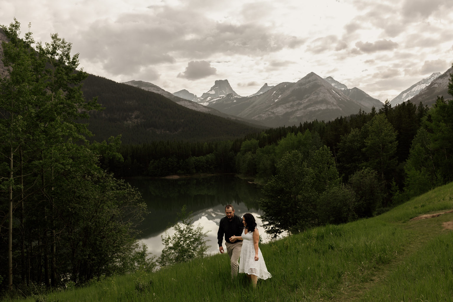 Wedge Pond Engagement Session | Erika Lagy Photography | Calgary ...